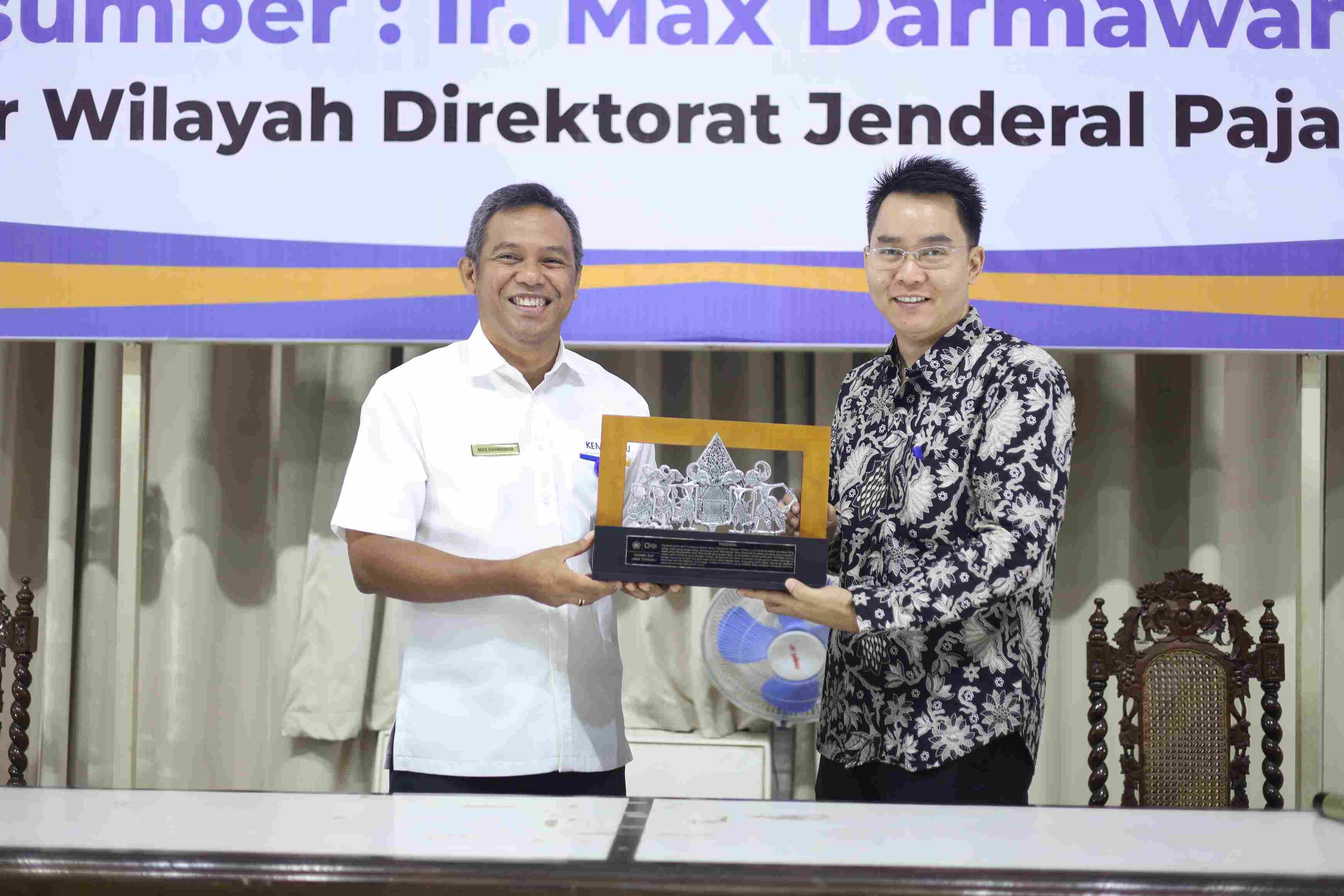 TAX CENTER UNIVERSITAS STEKOM TELAH DI RESMIKAN